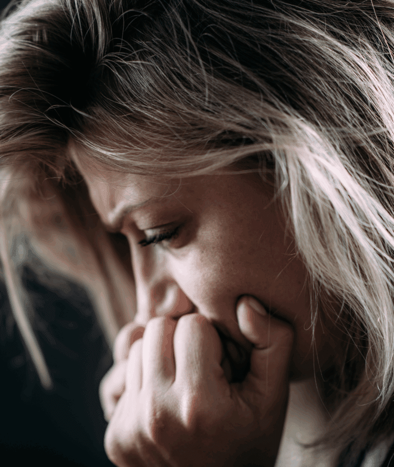 Anxious Attachment Disorder In Adults: Causes, Signs, & Help